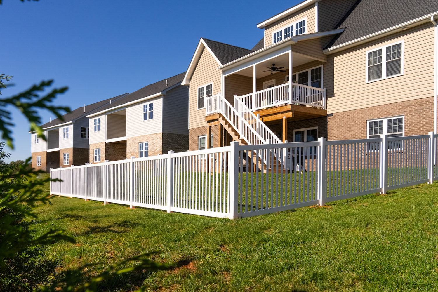 Amherst Picket Fence - Dutch Way